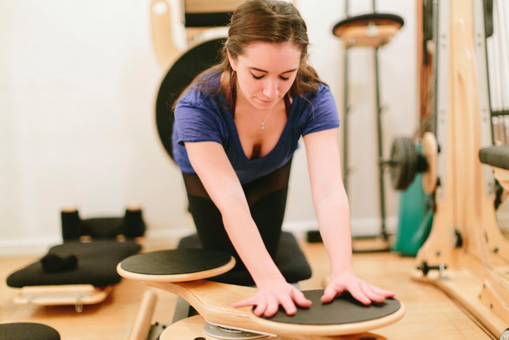 4 Gyrotonic Moves That Take Traditional Exercises Up a Notch - Sonima