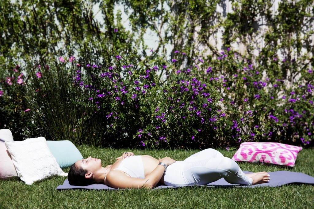 A Peaceful Sunday Morning Yoga Flow - Sonima
