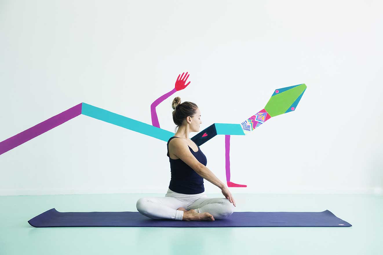 A Simple Yoga Sequence to Wake Up The Body - Sonima